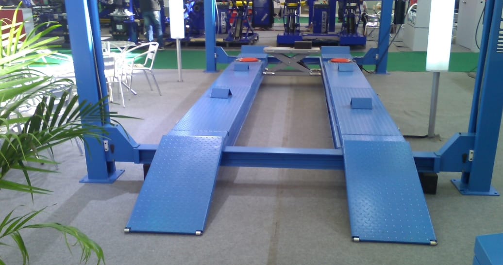 Top Lifting Equipment For Wheel Alignments